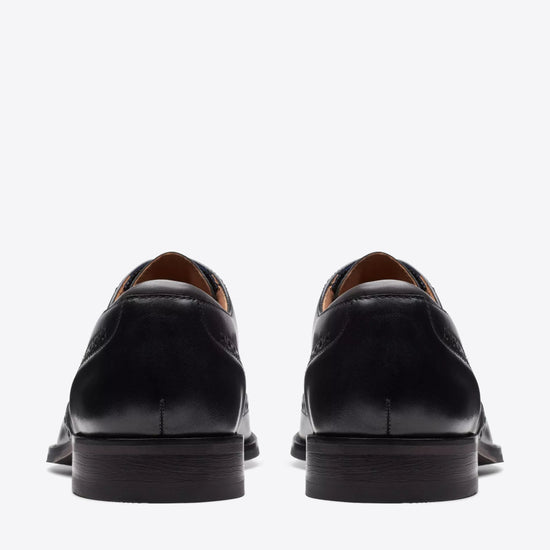 Buy CLARKS Mens Craft Arlo Limit - Black Leather | Online | Pat Menzies